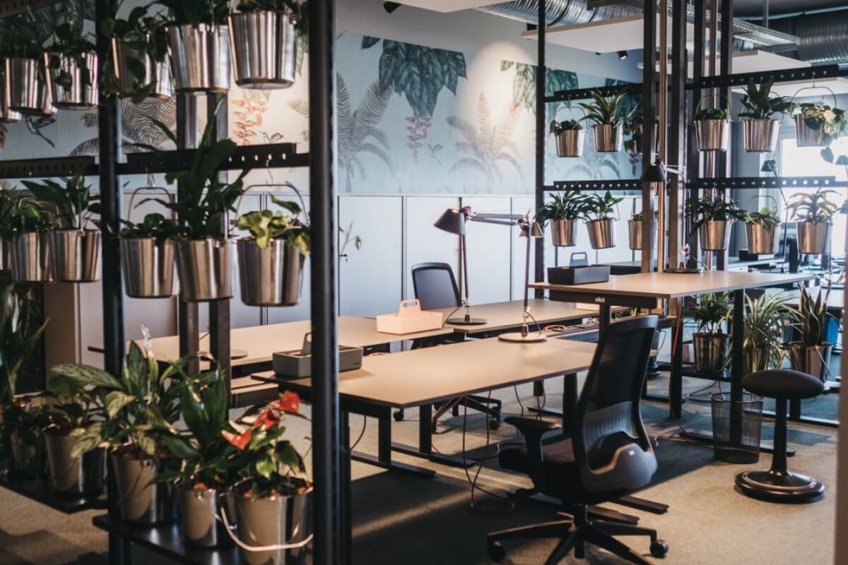 Großraumbüros als modernes Bürokonzept – Eliot Onlineshop